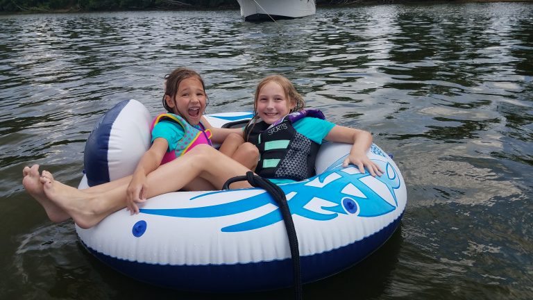 How to Choose the Best Family Boat - Boater Kids
