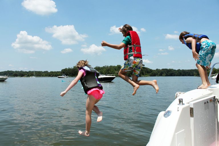 Play Dates for Kids' Friends at the Boat - Boater Kids